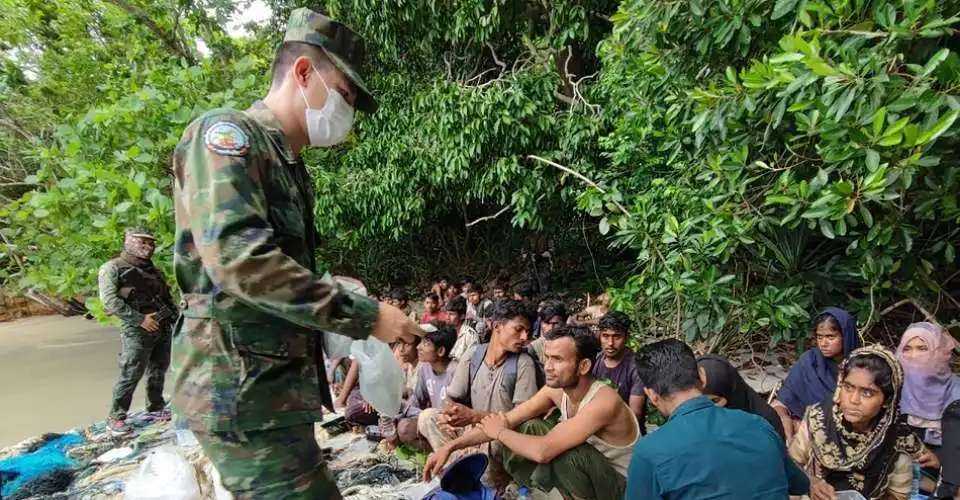 Sri Lanka navy rescues over 100 Rohingya adrift in Indian Ocean - UCA News