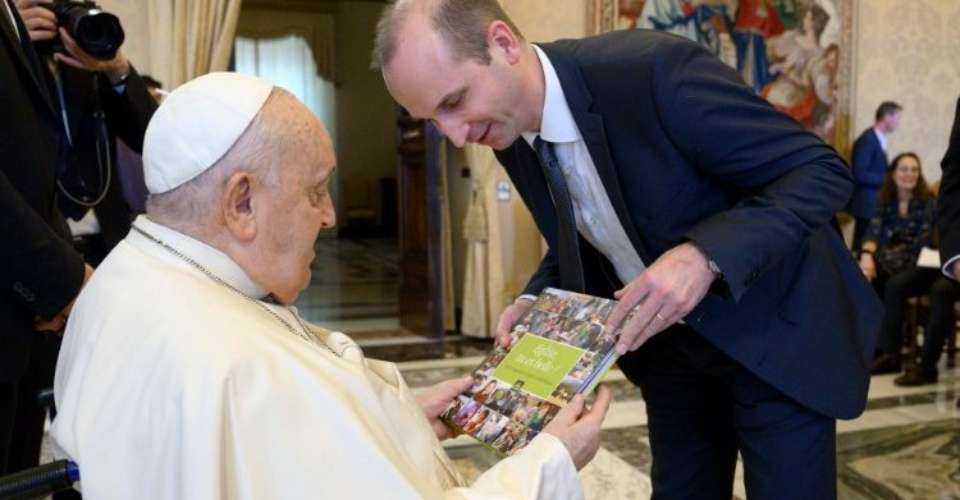 Pope: Church must give hope to the marginalized - UCA News