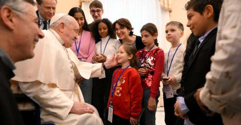 Pope: Nothing is worth sacrificing the life of a child - UCA News