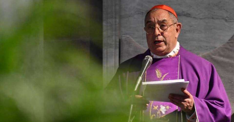 Pope marks Ash Wednesday in hospital - UCA News