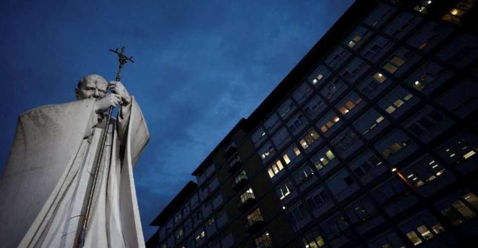 Pope's condition continues to improve - UCA News