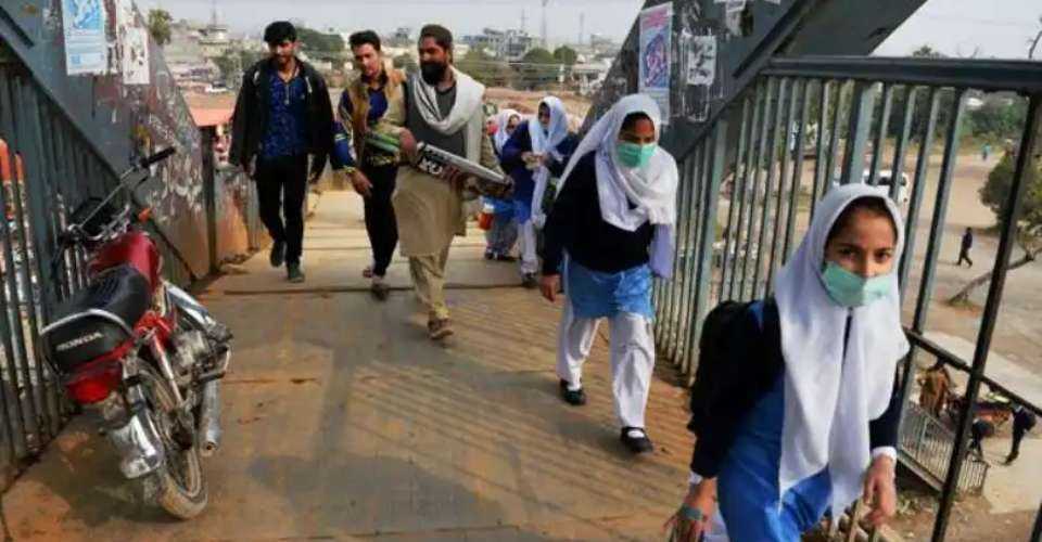 Religious minorities missing in Pakistan’s Islam-heavy textbooks - UCA News