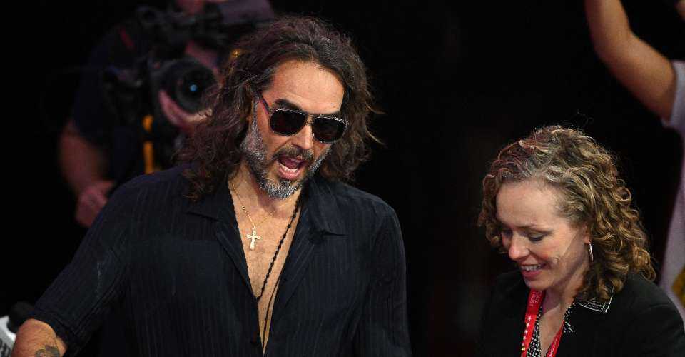 Hallow cuts ties with Russell Brand over rape charges - UCA News