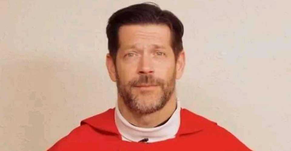 US priest-podcaster urges laity to pray for the conclave - UCA News