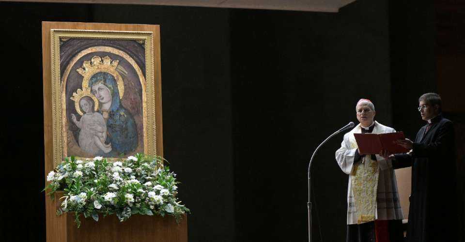 Chicago abuzz with 'unbelievable' joy as native son is pope - UCA News