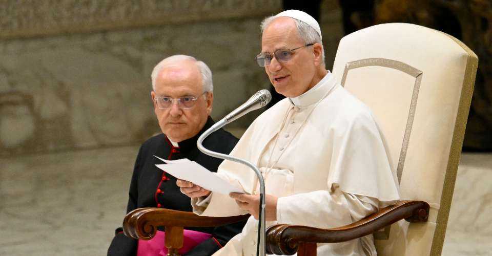 Pope Leo to personally place palliums on new archbishops - UCA News