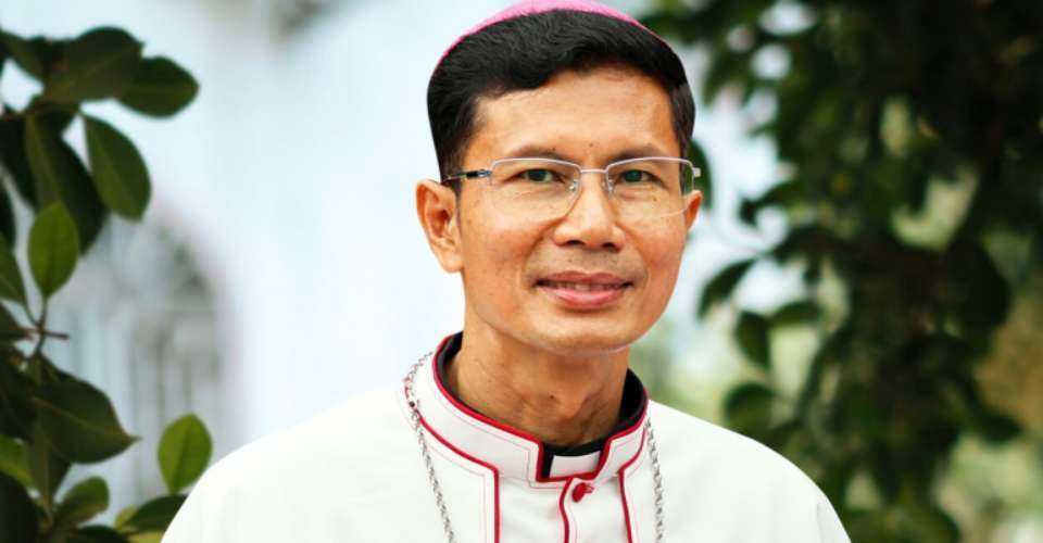 Native clergy appointed coadjutor bishop in Cambodia - UCA News