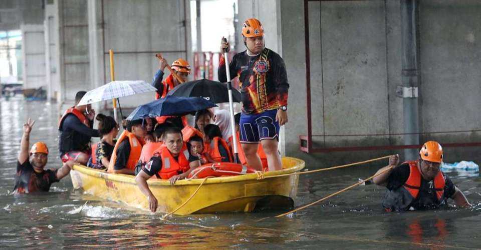 Philippines flooding displaces over 48,000, 2 missing - UCA News