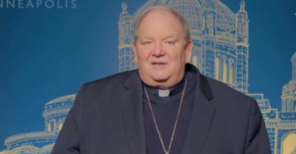 Pope receives letters from Annunciation students, families - UCA News