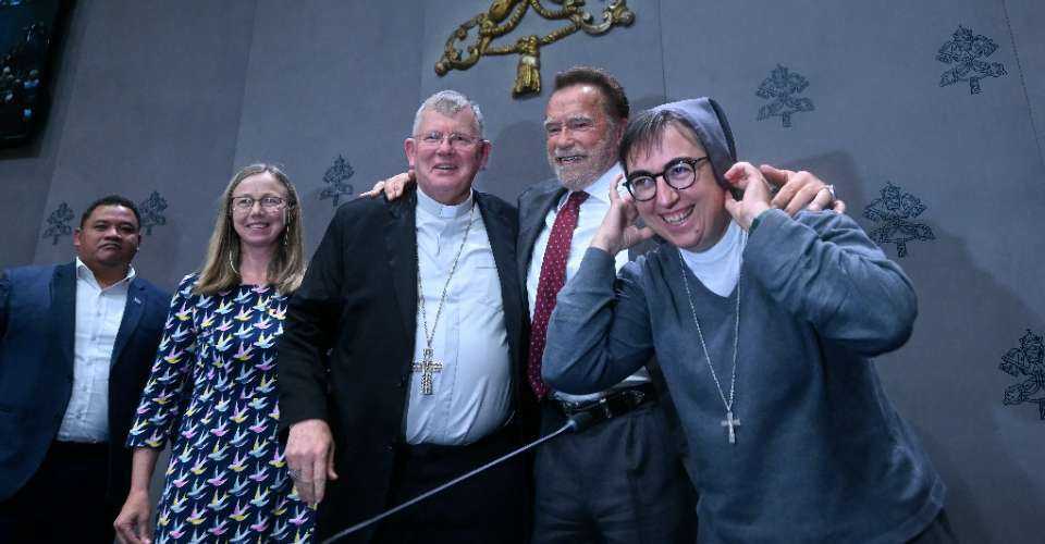 Arnold Schwarzenegger at Vatican: We Must 'Terminate' Pollution - UCA News