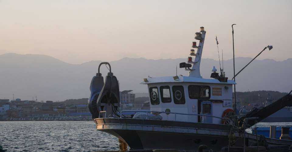Korean nun learns about dignity, belonging from migrant fishermen - UCA ...